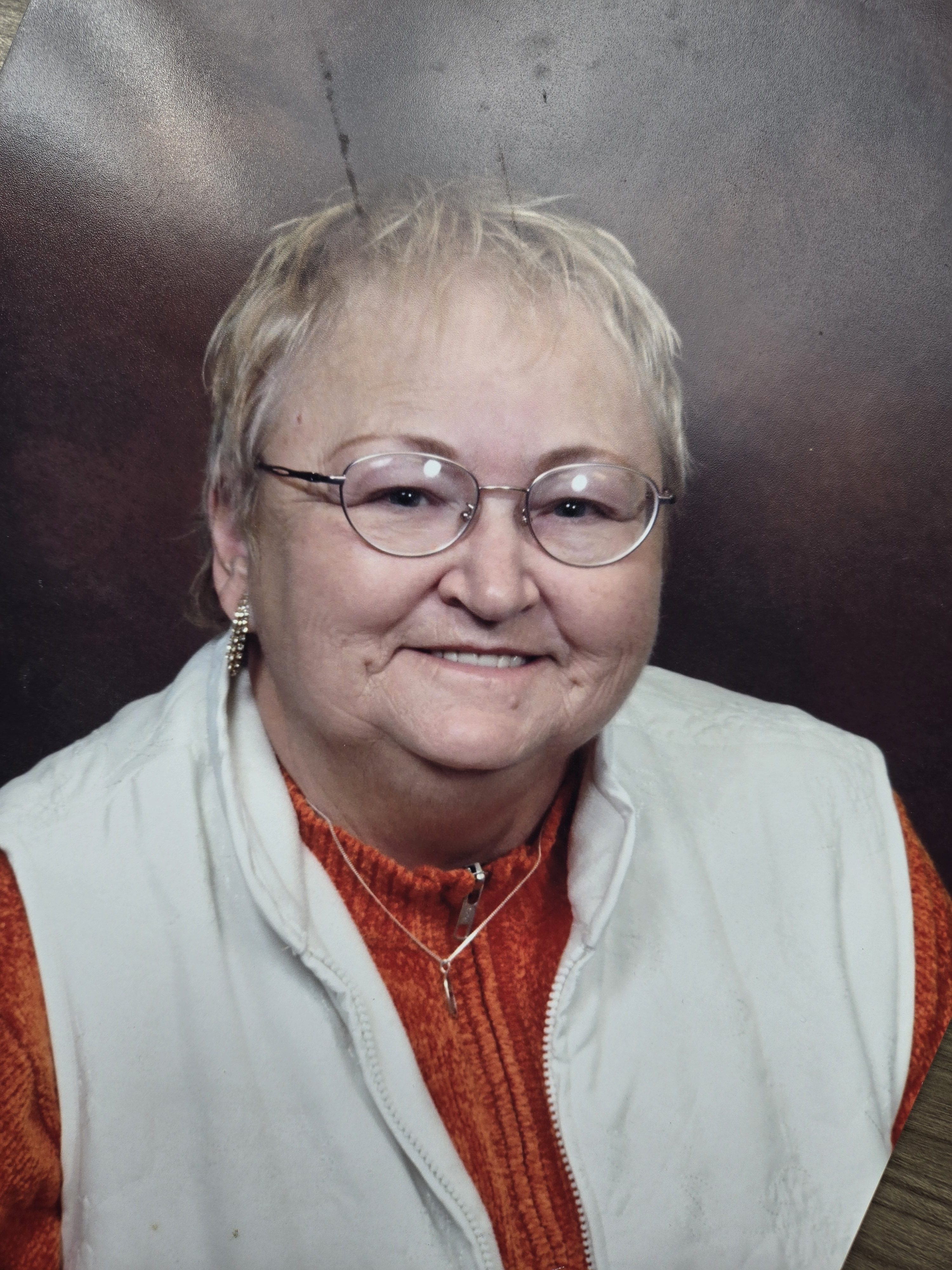 Diana Lynn Groshuk (Nee Leverington, Jones) - Interlake Cremation ...